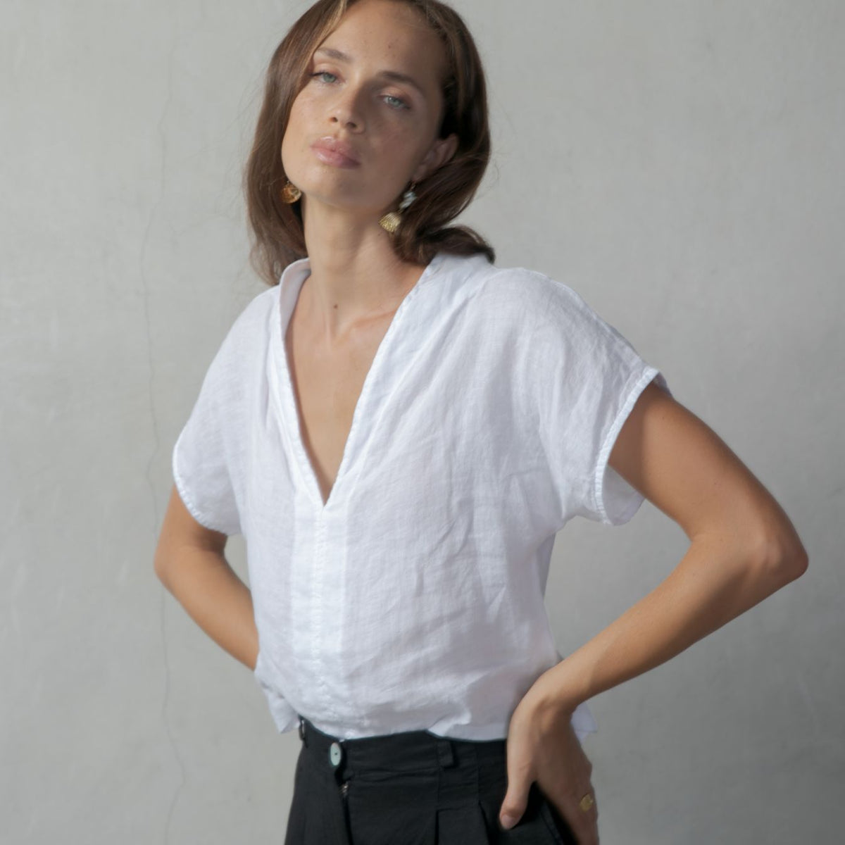 Consistent Classics: How To Wear A Linen Shirt Like A Style Master – LUXMII